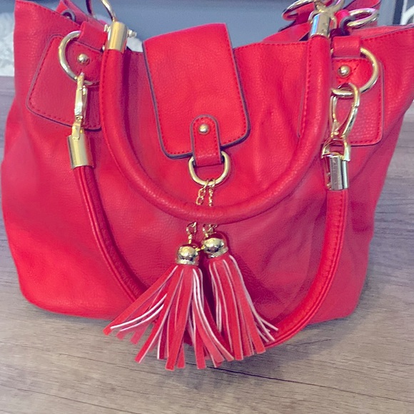 Charming Charlie | Bags | Pristine Salmon Colored Charming Charlies ...